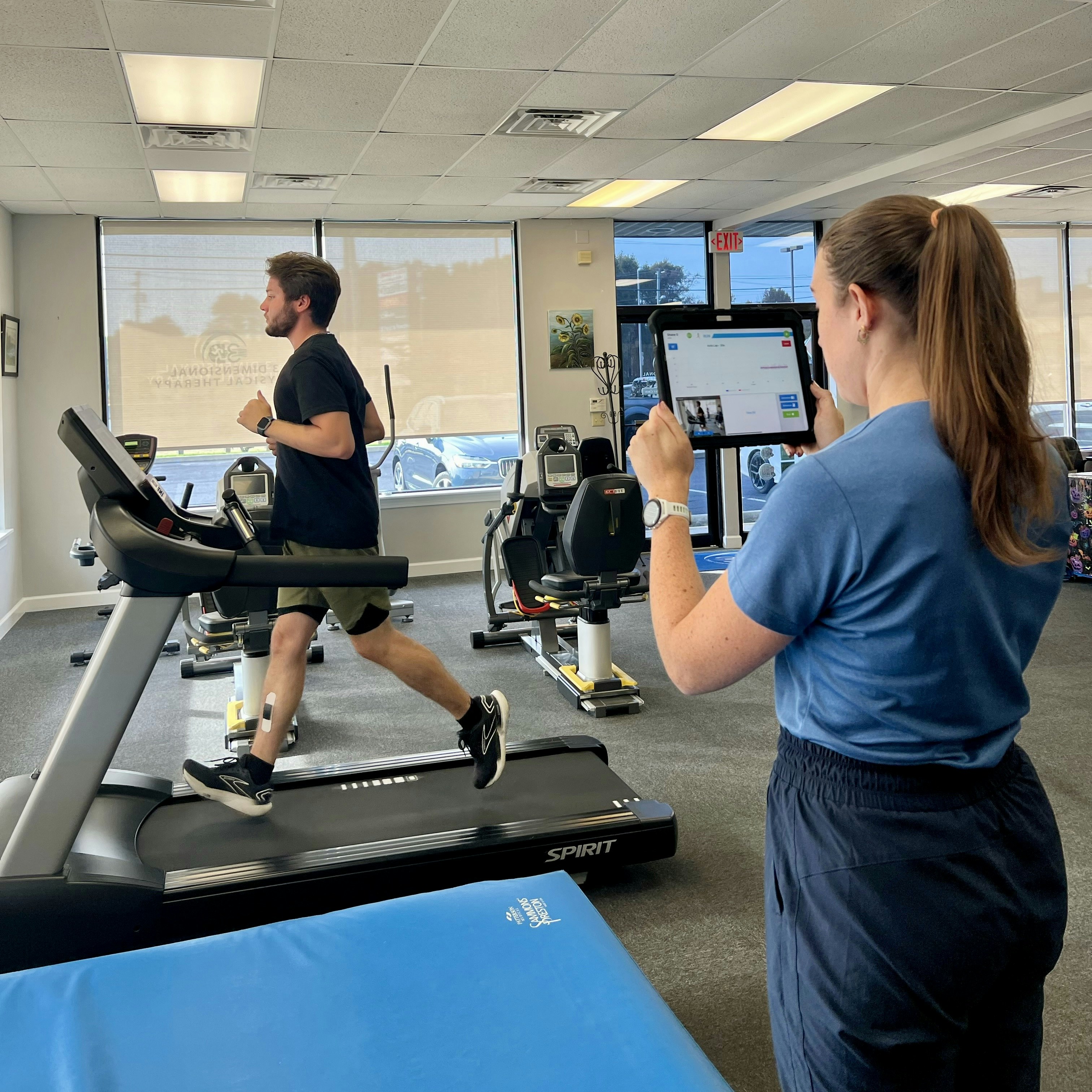 Running Analysis with DorsaVi technology - 3 Dimensional Physical Therapy